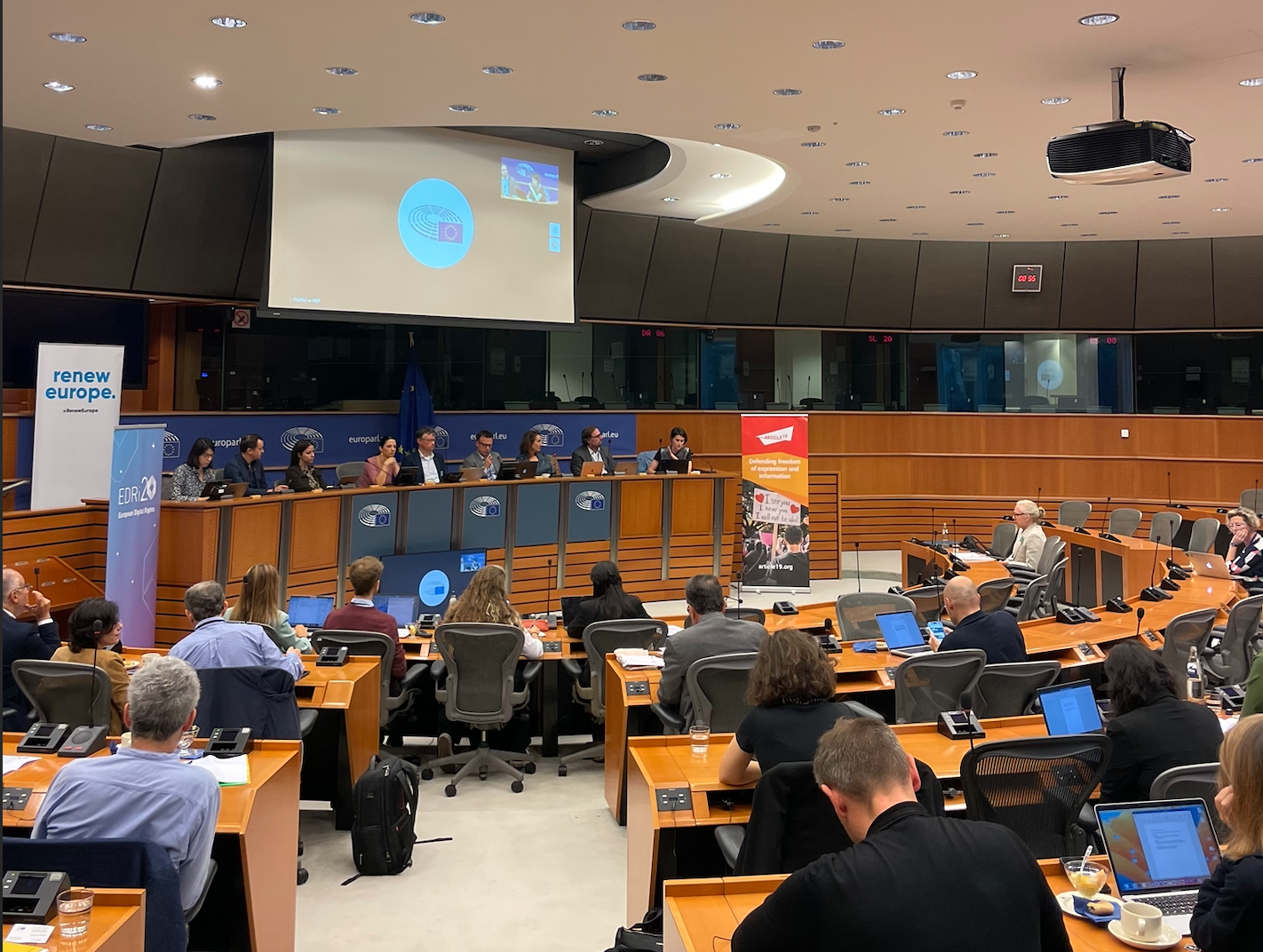 EU: Media pluralism test key for an effective European Media Freedom ...